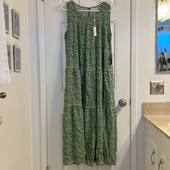 Max Studio | Dresses | Nwt Max Studio Green Floral Maxi Dress | Poshmark